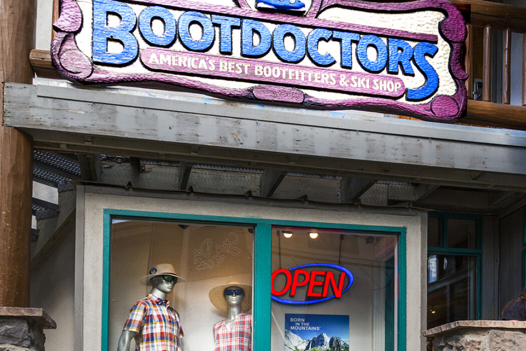 Shopping in Taos - Outdoor Gear & Gifts | Taos Ski Valley